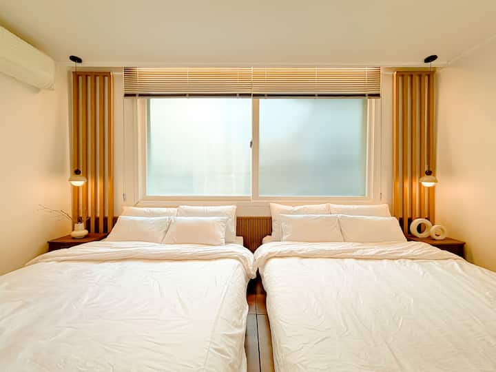 무료짐보관/1시간무료연장/신논현역5분/공항버스5분/강남역/서울고속버스터미널/삼성코엑스/ - Seoul