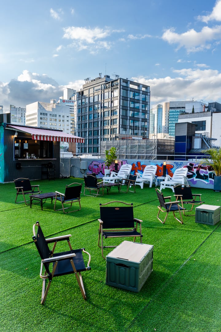 [신규 시설] 블루닷 포쉬텔 명동-여성 도미토리 침대 1개 - 아래 베드 확정 (4인실) - Séoul