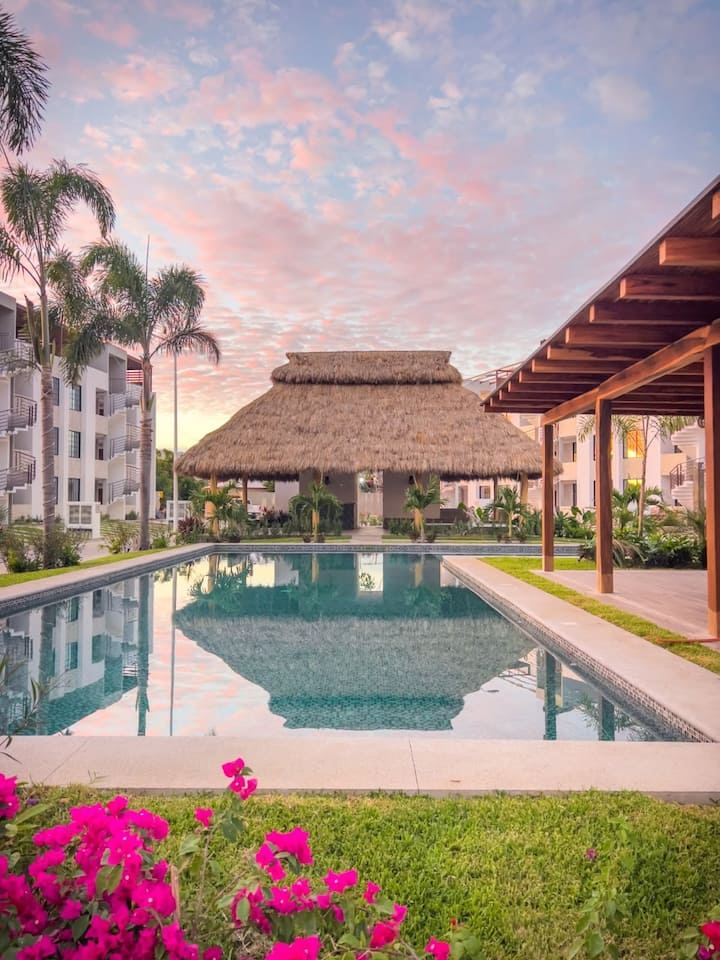 Departamento Moderno, Alberca Amplia Y Playa Cerca - Manzanillo, Colima, Mexico