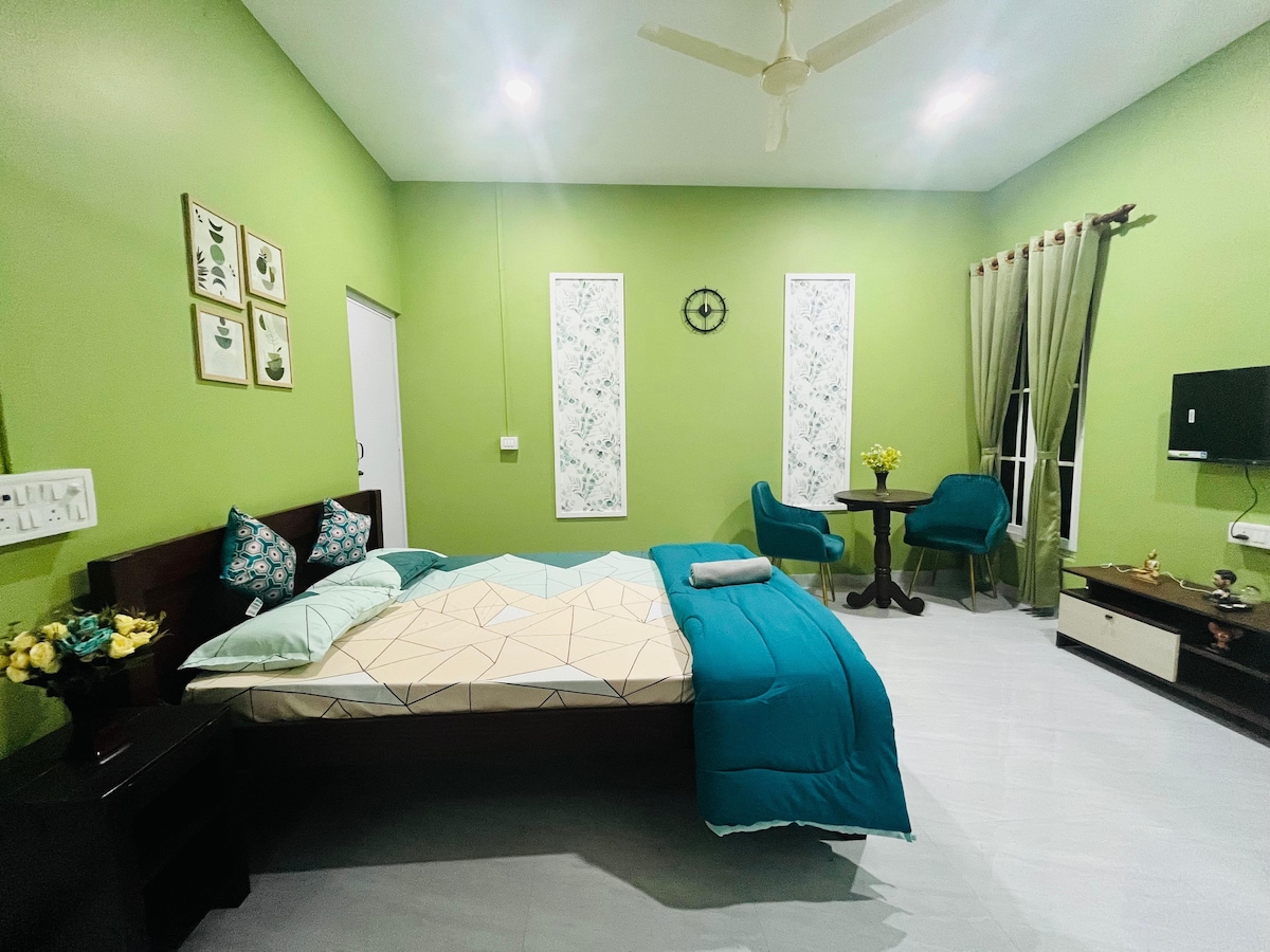 Kairo House/1RK/ Cozy stay with a rooftop space - Houses for Rent in ...