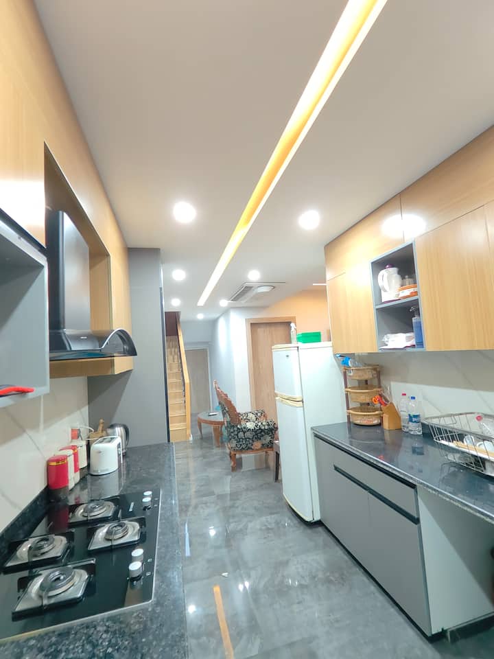 Apartment In Srinagar
Zaabeel Villa 2bhk Apartment - Srinagar
