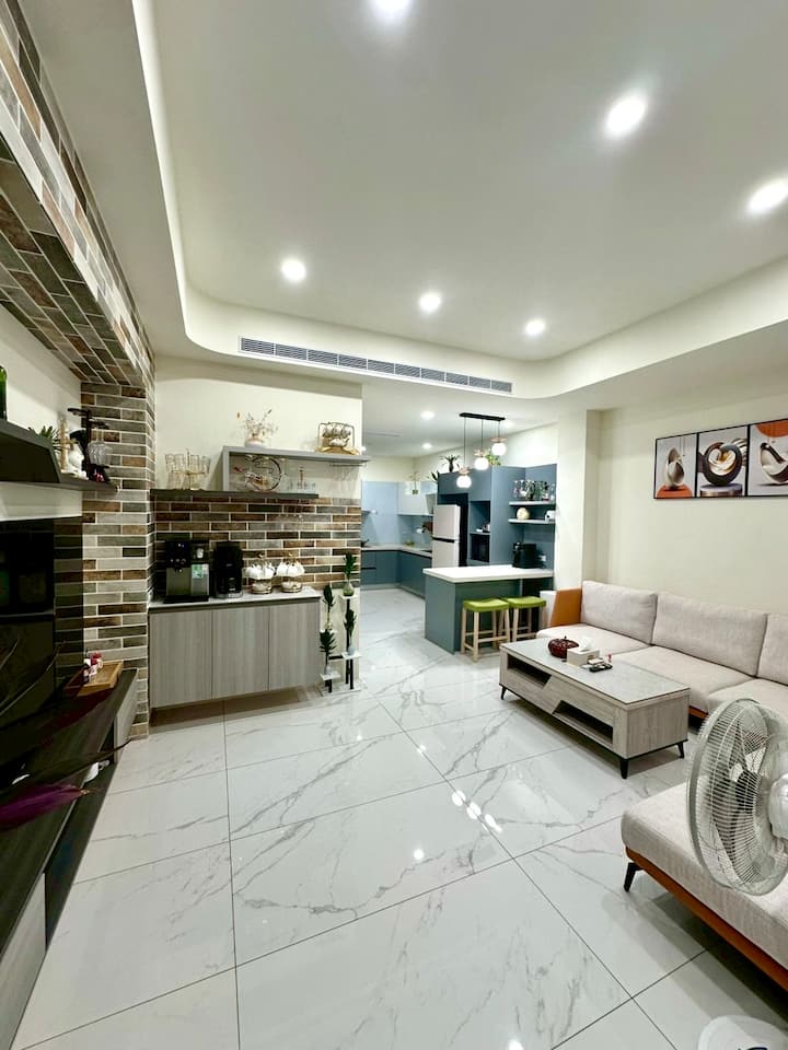 6-13人包棟 | 三多路市區房源 | 淘樂漫旅-Taole House | 加大雙人床 - 西嶼鄉