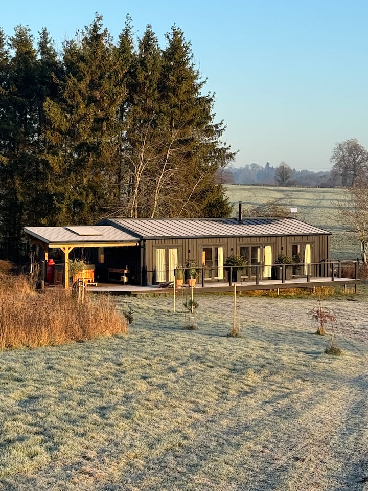 Luxury Wood Cabin With Hot Tub - Derby