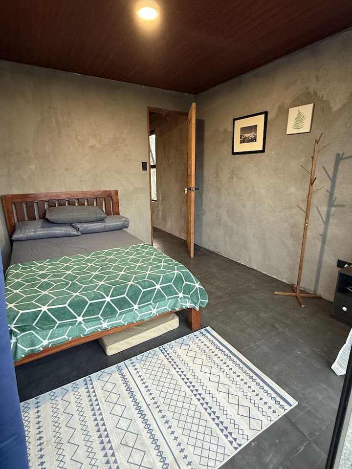 The Ridge Foundry - Regular Room 2 - Tanay