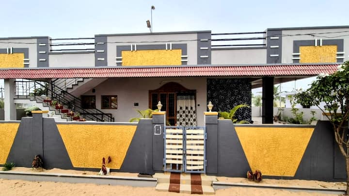 Swarna Thulasi Homestay - Chirala