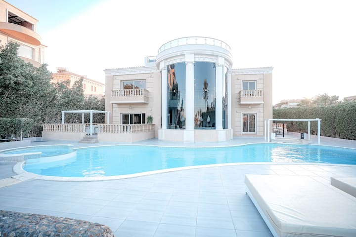 Caves Beach Resort +16 Beachfront Sea-view Villa - Hurghada