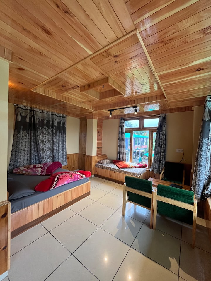 Mountain And Lake View Retreat - Tosh