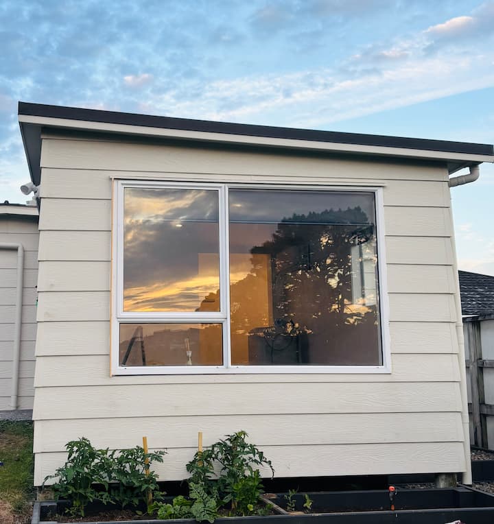 Peaceful Mountain View Retreat - New Plymouth
