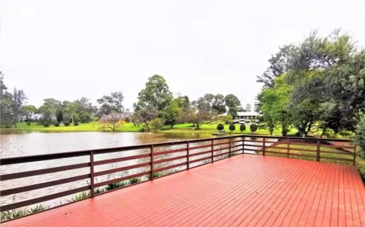 Cozy Ground-floor With Outdoor Picnic Area. - Dural