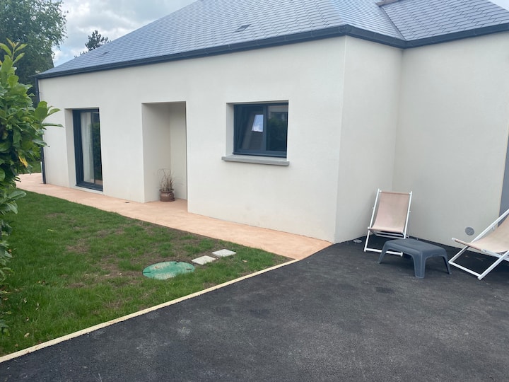 Maison De Plain-pied Avec Terrain Clos - Dol-de-Bretagne