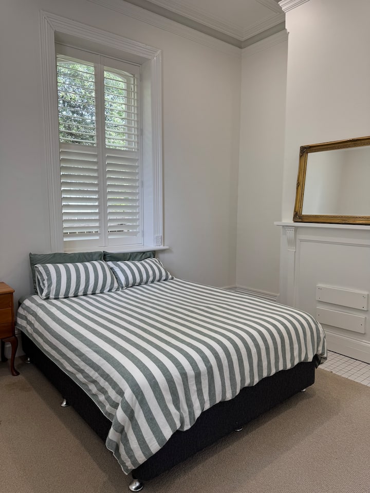 Heritage Meets Modern - Central Warrnambool Home - Warrnambool