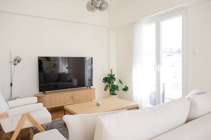 Cozy Home In City Center - Патры