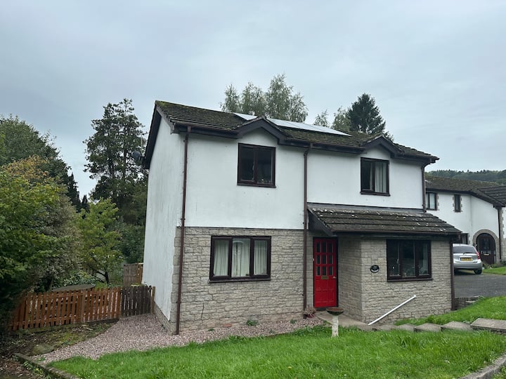 2 Baskerville Court - 3 Bed, Detached House. - Hay-on-Wye