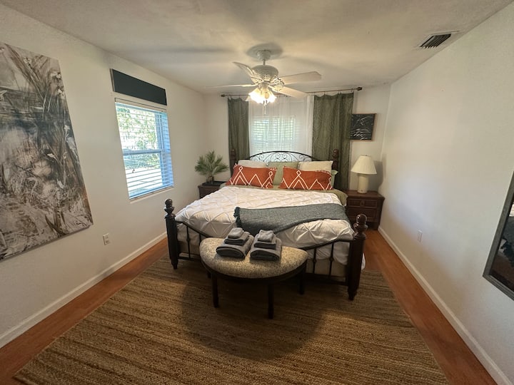 New Listing Close To I-4, Beaches Orlando & More - DeLand, FL