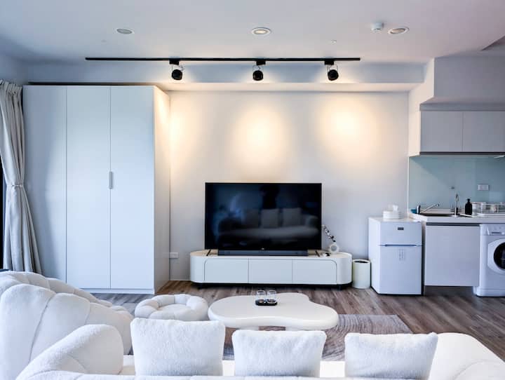 附早餐 陽台海景、室內溫泉、寵物與電動車友善 - 터우청 진