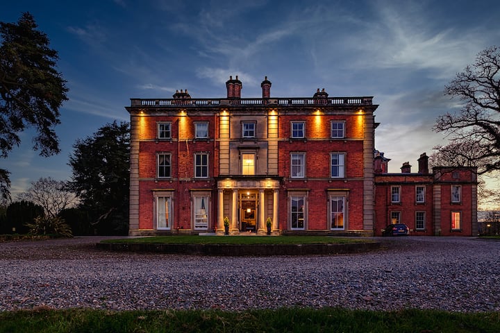 Netley Hall Country Manor House - Shrewsbury