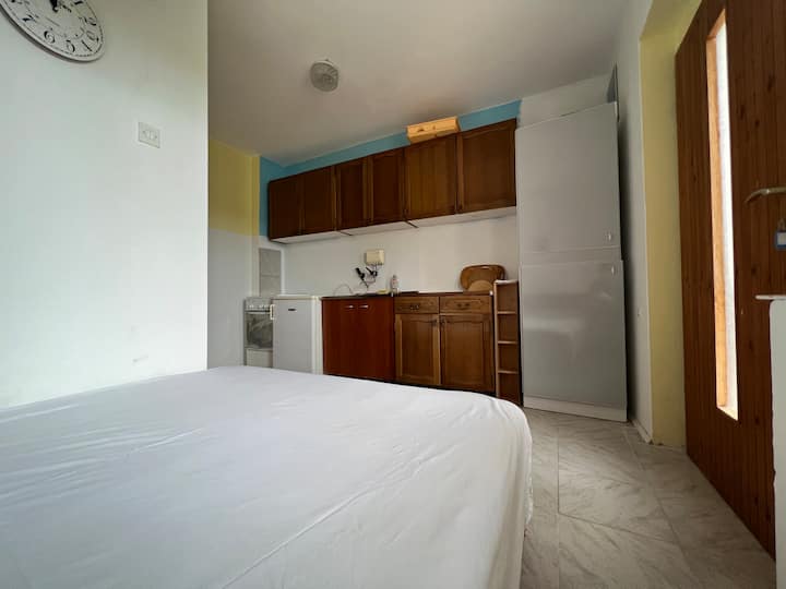 1 Bedroom Apartment In Tisno - Murter