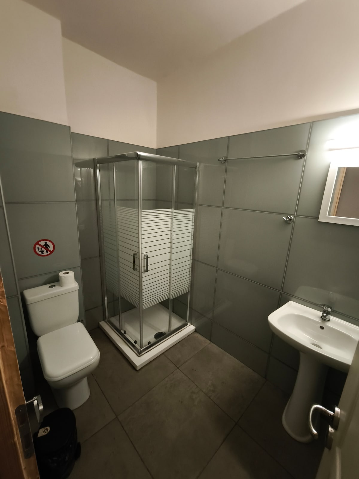 Liberal Mini Double Rooms - Hotels for Rent in Athens, Greece - Airbnb