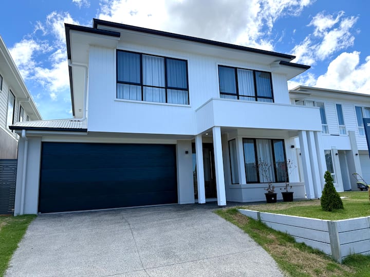 The Calypso Bay Is The Perfect Spot For Holiday. - Jacobs Well