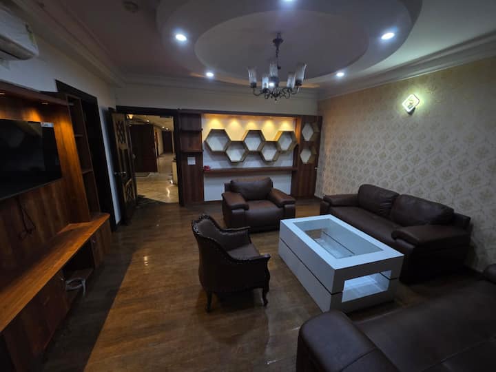 Two Bedroom Apartment In Sarovar Portico Surajkund - Faridabad