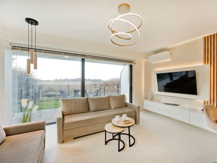 Blueapartpl Przestronny Apartament Z Ogrodem - Jastarnia