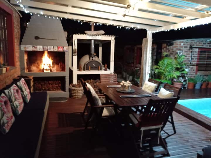 3 Bedroom, Free Wi-fi, Pool, Fireplace - Jeffreys Bay