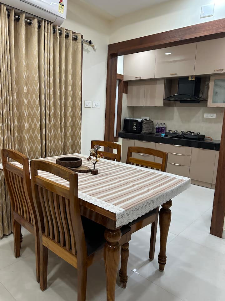 House Of Aura [Extended] - Puri