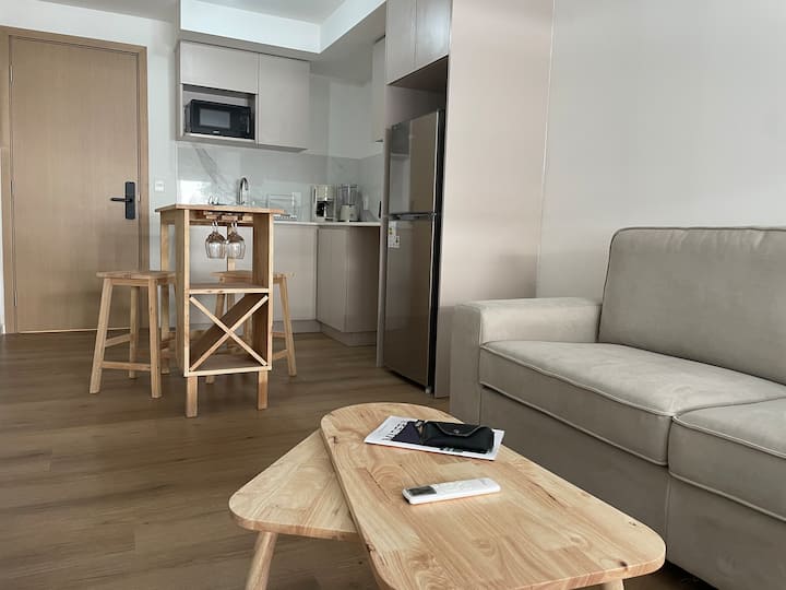 Cómodo Monoambiente En Excelente Ubicación - Uruguay