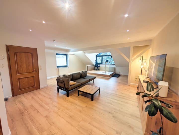 Relax & Work Apartment – Ruhig, Hell & Komfortabel - Solingen