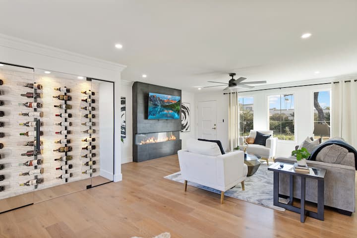 Beautiful Townhouse Minutes From Old Town - United States