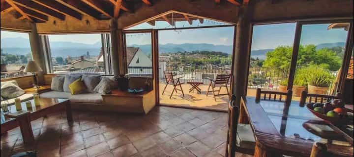 Luminosa Y Preciosa Casa Con Vista Espectacular - Valle de Bravo