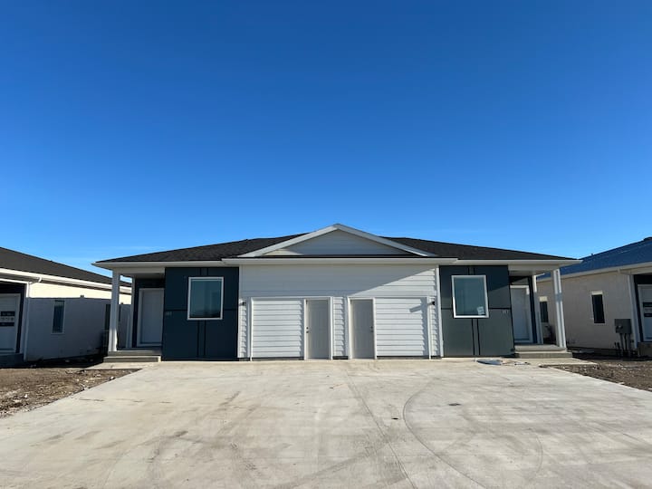 Brand New Townhome In Gimli! - Gimli