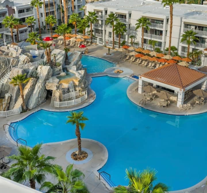 Hilton Resort Palm Canyon In Palm Springs - Palm Springs, CA