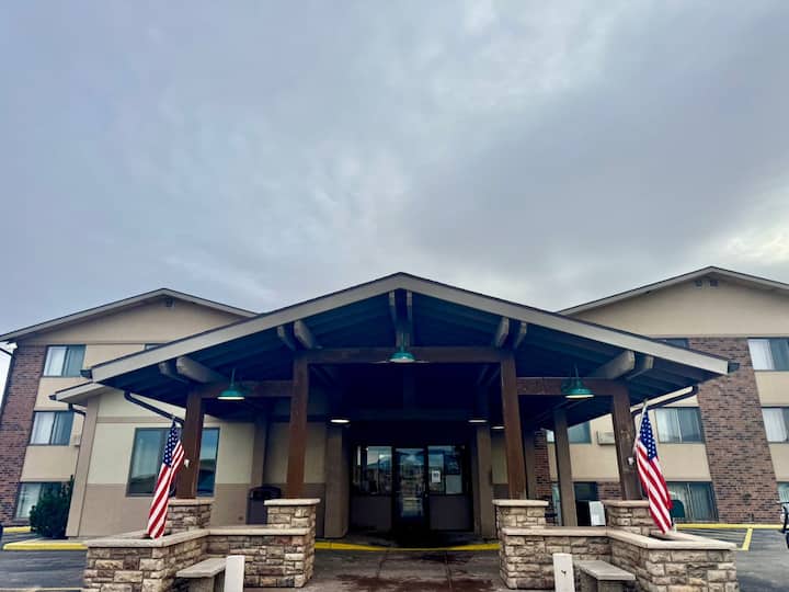 Fairbridge Inn & Suites Spearfish - King Room - Spearfish, SD