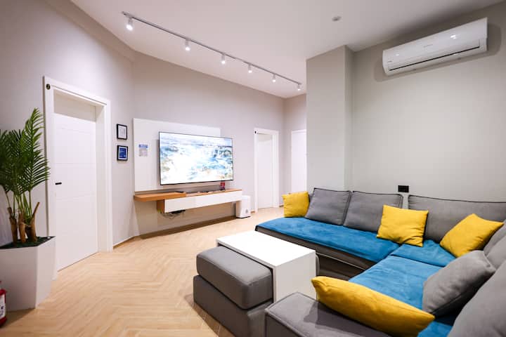 Grandstay Central - Albania