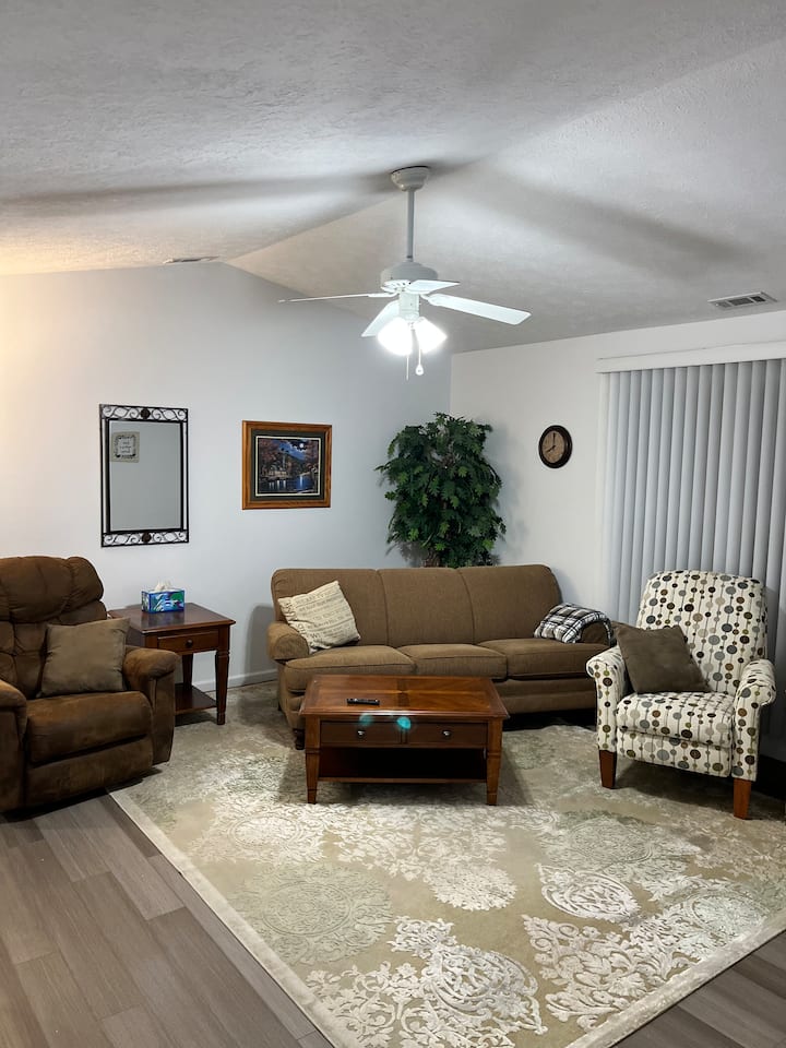 Spacious Cozy Apartment ! - 蒙夕