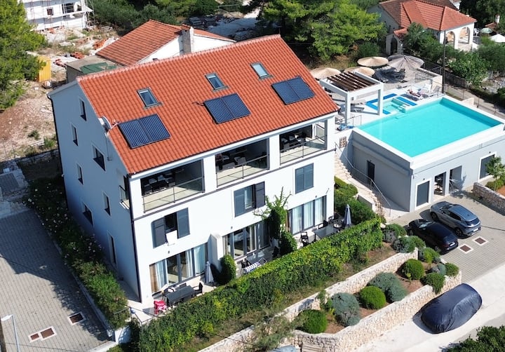 Villa Toma - Private Estate With Pool (24 Guests) - Milna