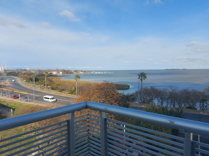 Divino Apto. + Cochera, A Sólo 20 Mts. De La Playa - 烏拉圭