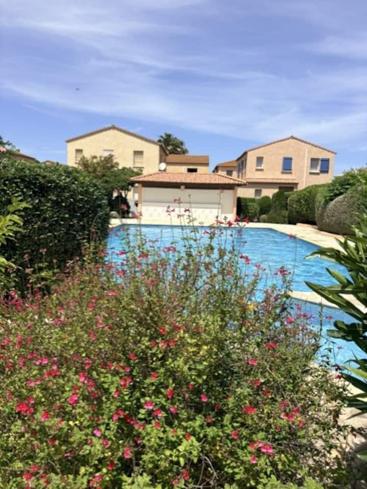 Villa Rénovée & Climatisée, Plage à Pied + Piscine - Valras-Plage