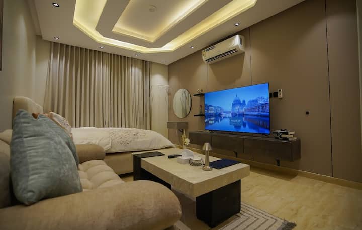 استديو بتصميم عصري - Riyadh