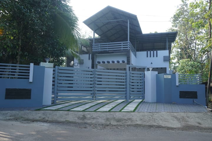 Premiumm And Modern Amenities For Everyday Living. - Kothamangalam