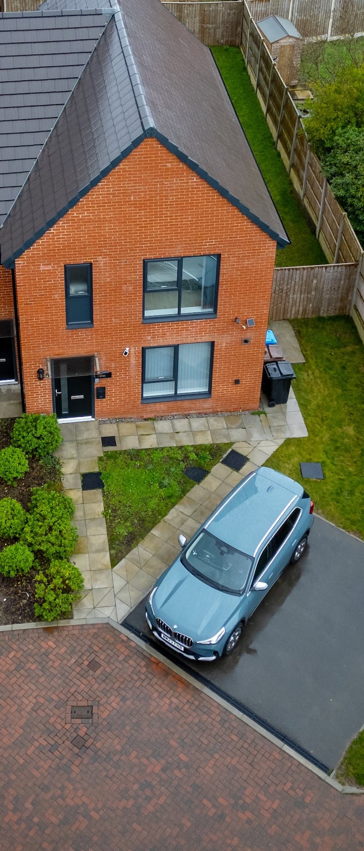 Warm Lovely Bedroom In Fully-equipped House - Rotherham