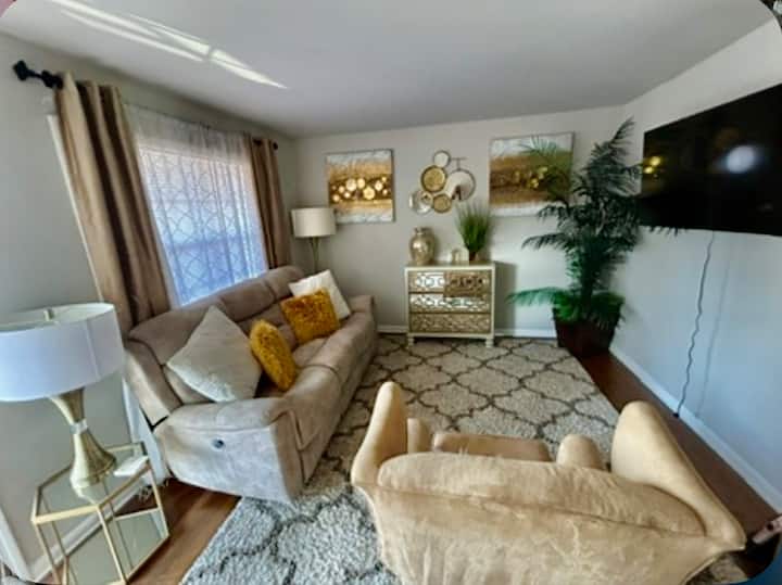 Your Private, Fully Furnished Home Away From Home - Atlanta, GA