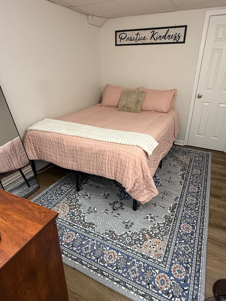 Private Basement Room + Private Bath - Greensboro, NC