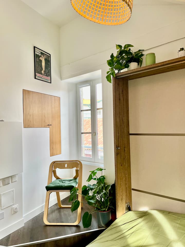 Petit Studio Cosy Sous Les Toits – Centre Biarritz - Biarritz