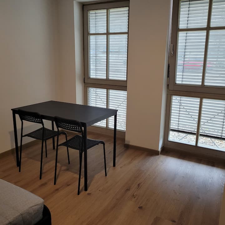Apartment | Neu Renoviert | Stellplatz | - Regensburg
