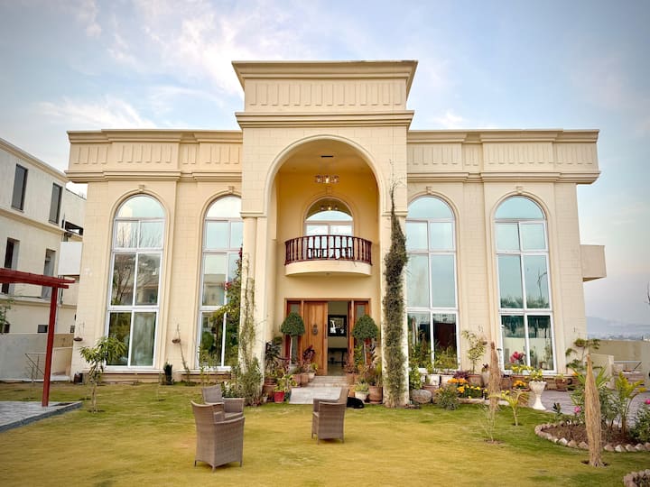 The Aerie Suncrest With Pool And Margalla View - Pakistan