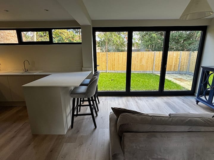 Charming 2 Bed Retreat Close To Centre - Cambridge