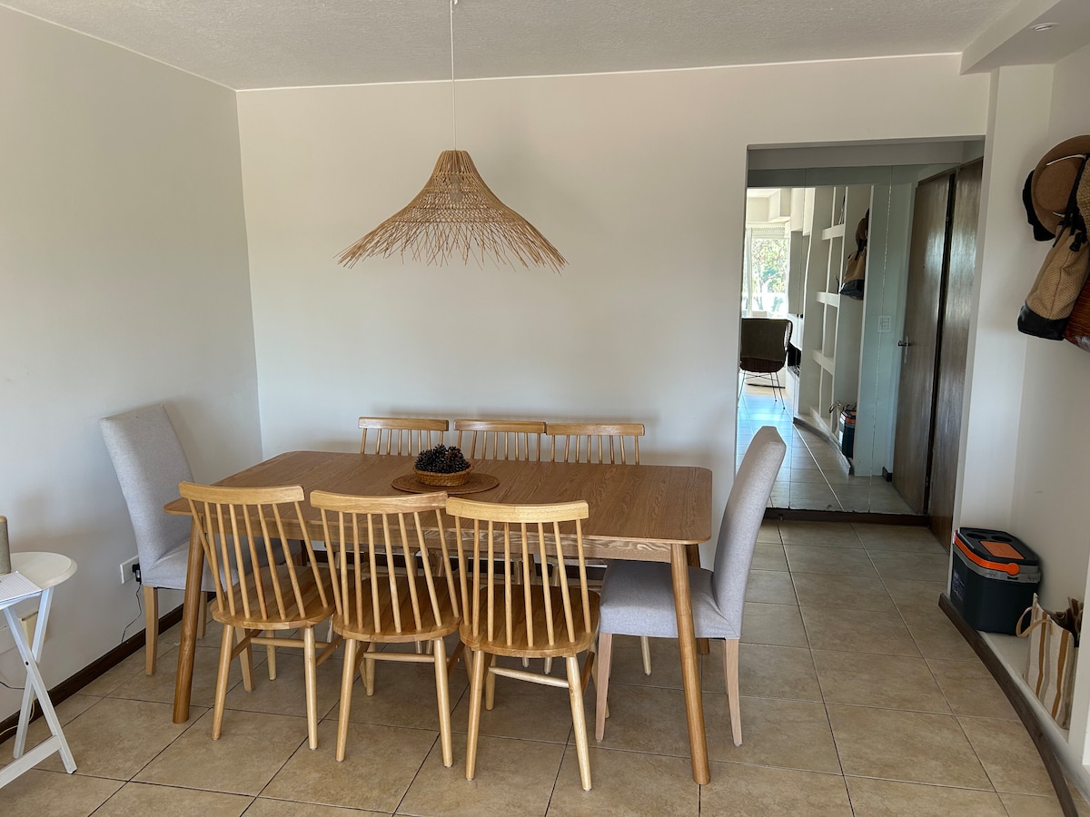 Divino depto. Luminoso en avda. y rodeado de pinos - Apartamentos en ...