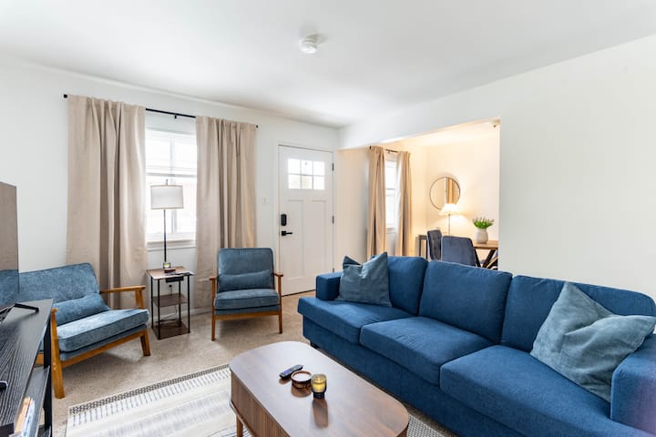 The Dale Den — Cute & Cozy Ferndale Airbnb! - Birmingham, MI